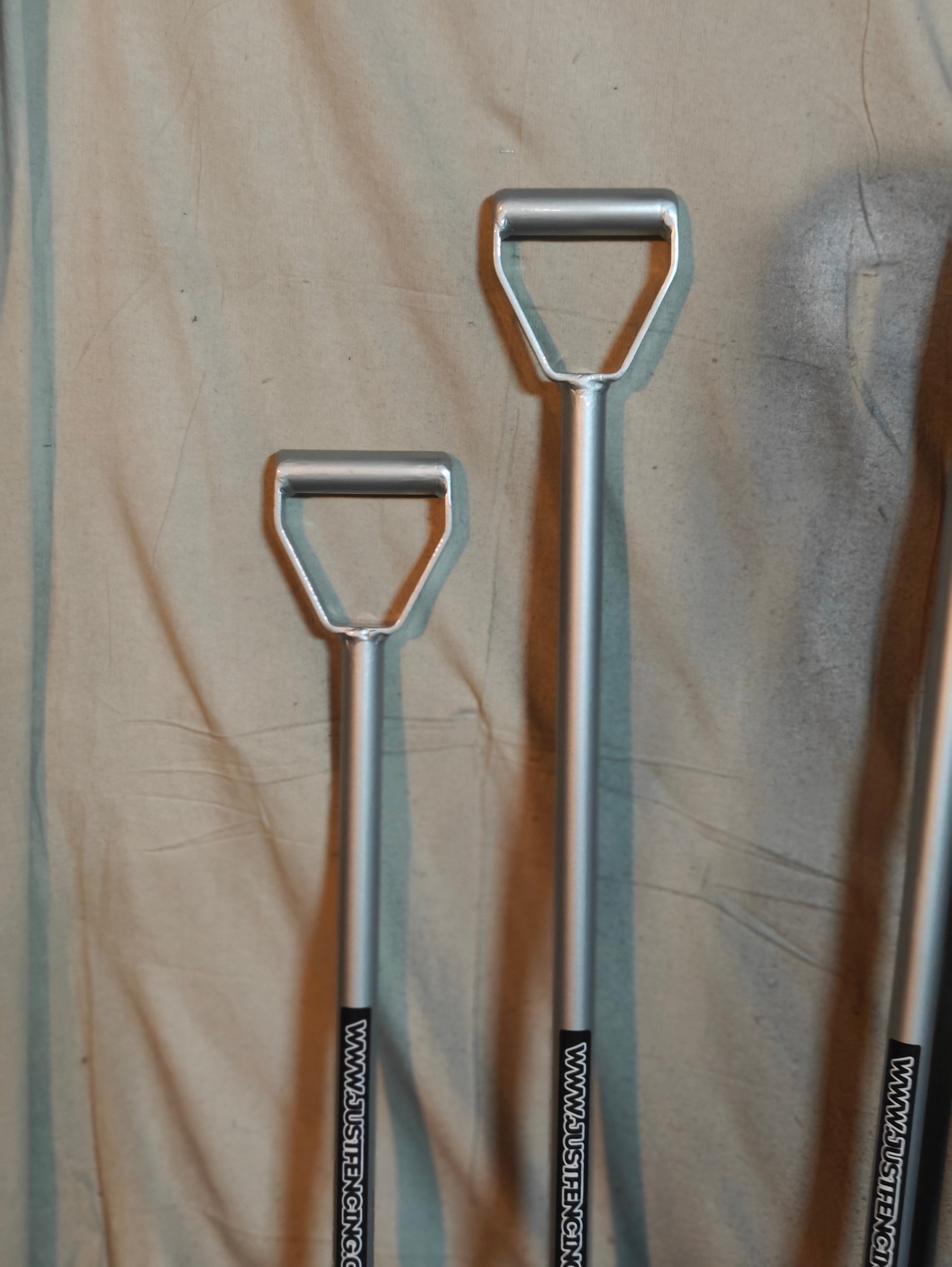 1300mm D Handle Fencing Spade (the 'go to') – Justfencing